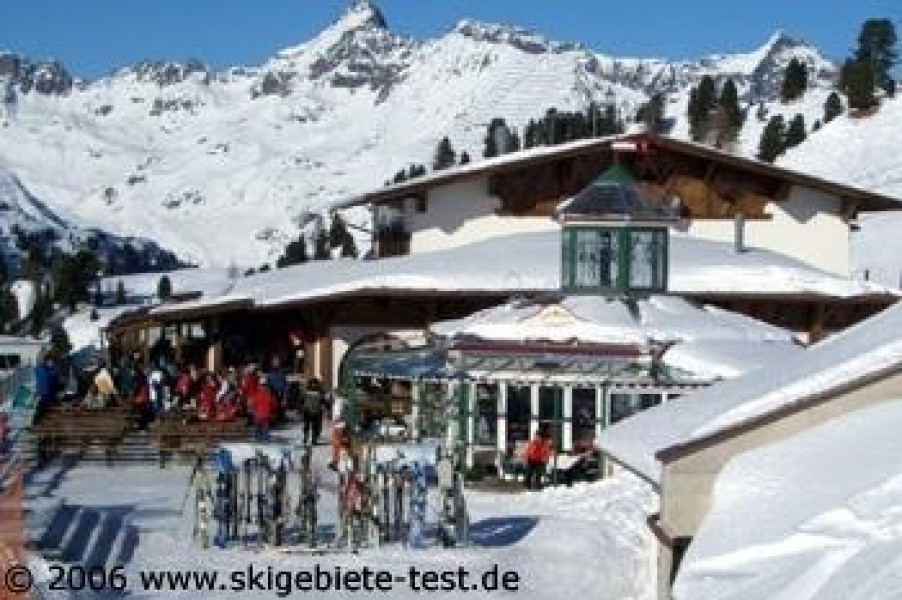 Après-Ski at Ischgl • Review • Nightlife, Bars & Clubs